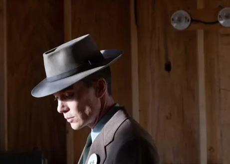 Atomic Bomb Inventor Oppenheimer's Life Now on the Big Screen